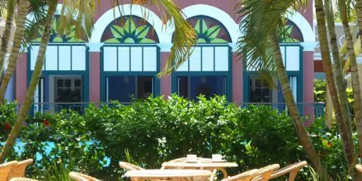 Airclos Cuba - Airclos | Sistemas de Aluminio